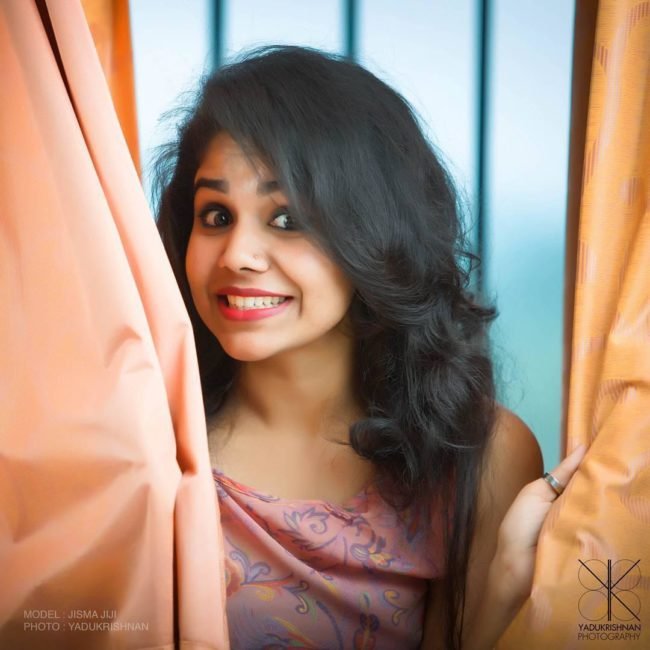 Jisma Jiji Biography, Age, Movies, Wiki, Marriage, Family, Photos