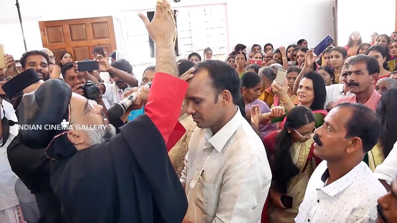 Eldho Abraham MLA Marriage [Photos] - MixIndia