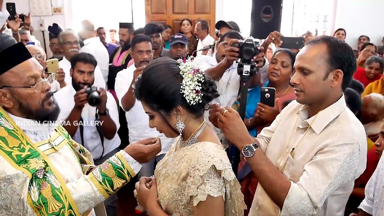 Eldho Abraham MLA Marriage [Photos] - MixIndia