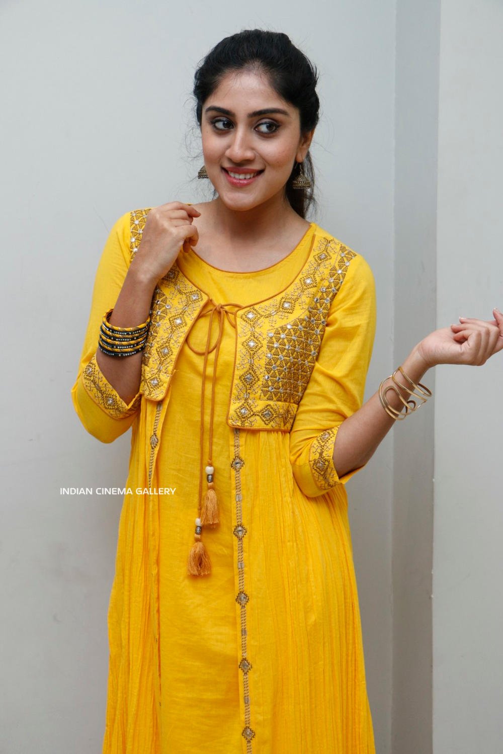 Dhanya Balakrishna Biography, Age, Family & Movies - MixIndia