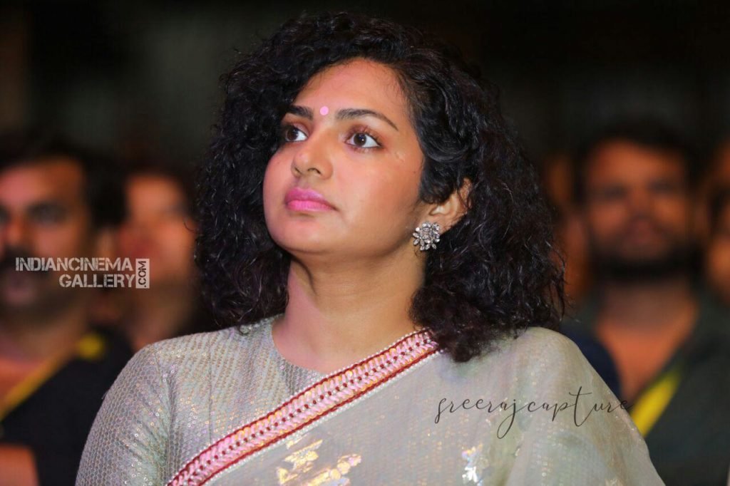 Parvathy Thiruvothu Biography, Age, Family & Movies - MixIndia