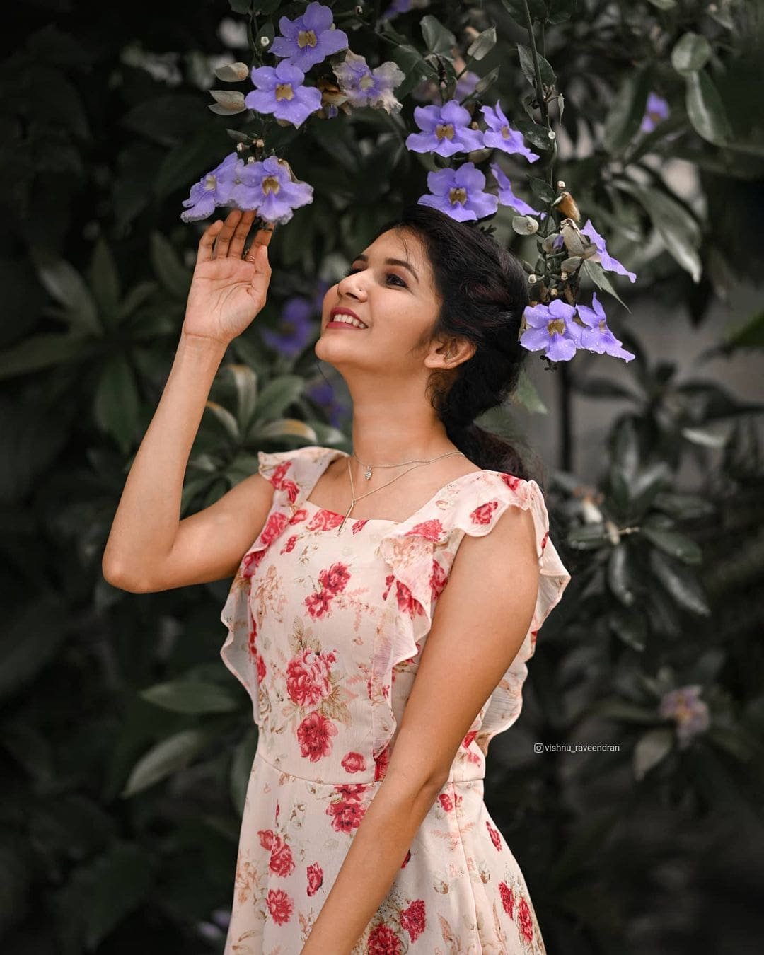 Juhi Rustagi - MixIndia