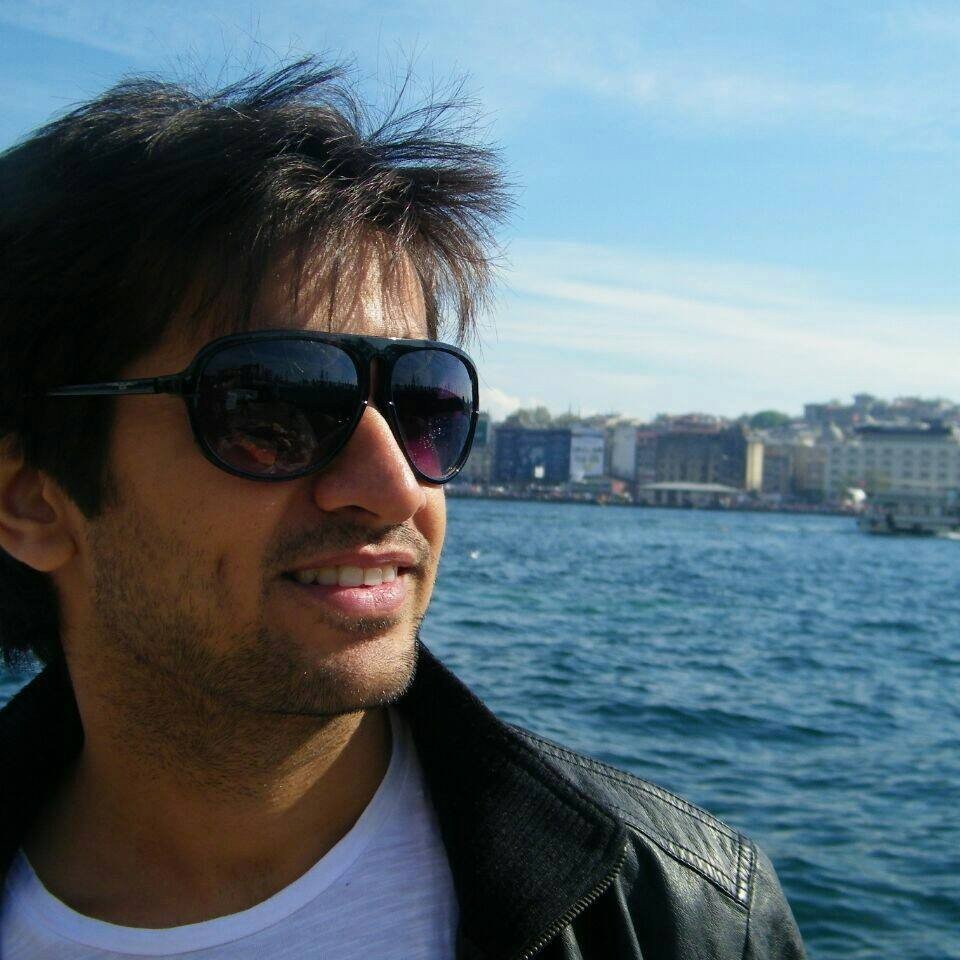 Neerav Bavlecha Biography, Age, Family & Movies - MixIndia