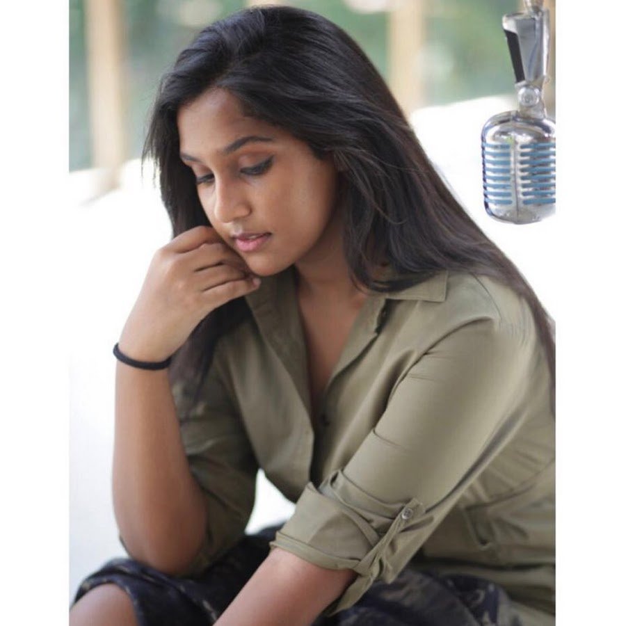 Naksha Saran Biography, Age, Family & Movies - MixIndia