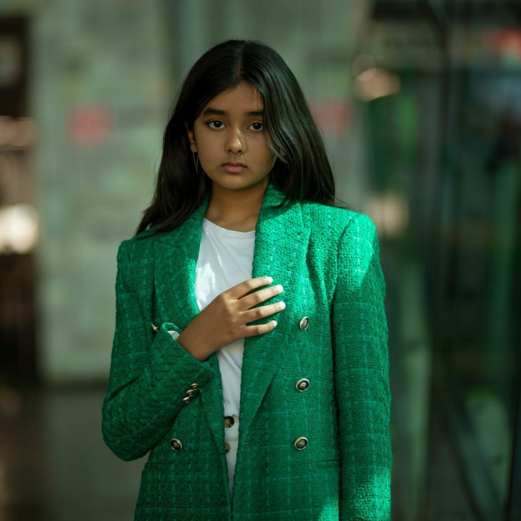 Janaki Easwar (The Voice) Biography, Age, Family & Movies - MixIndia