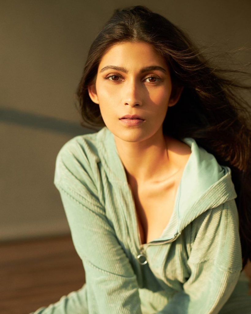 Samara Tijori Biography, Age, Family & Movies - MixIndia