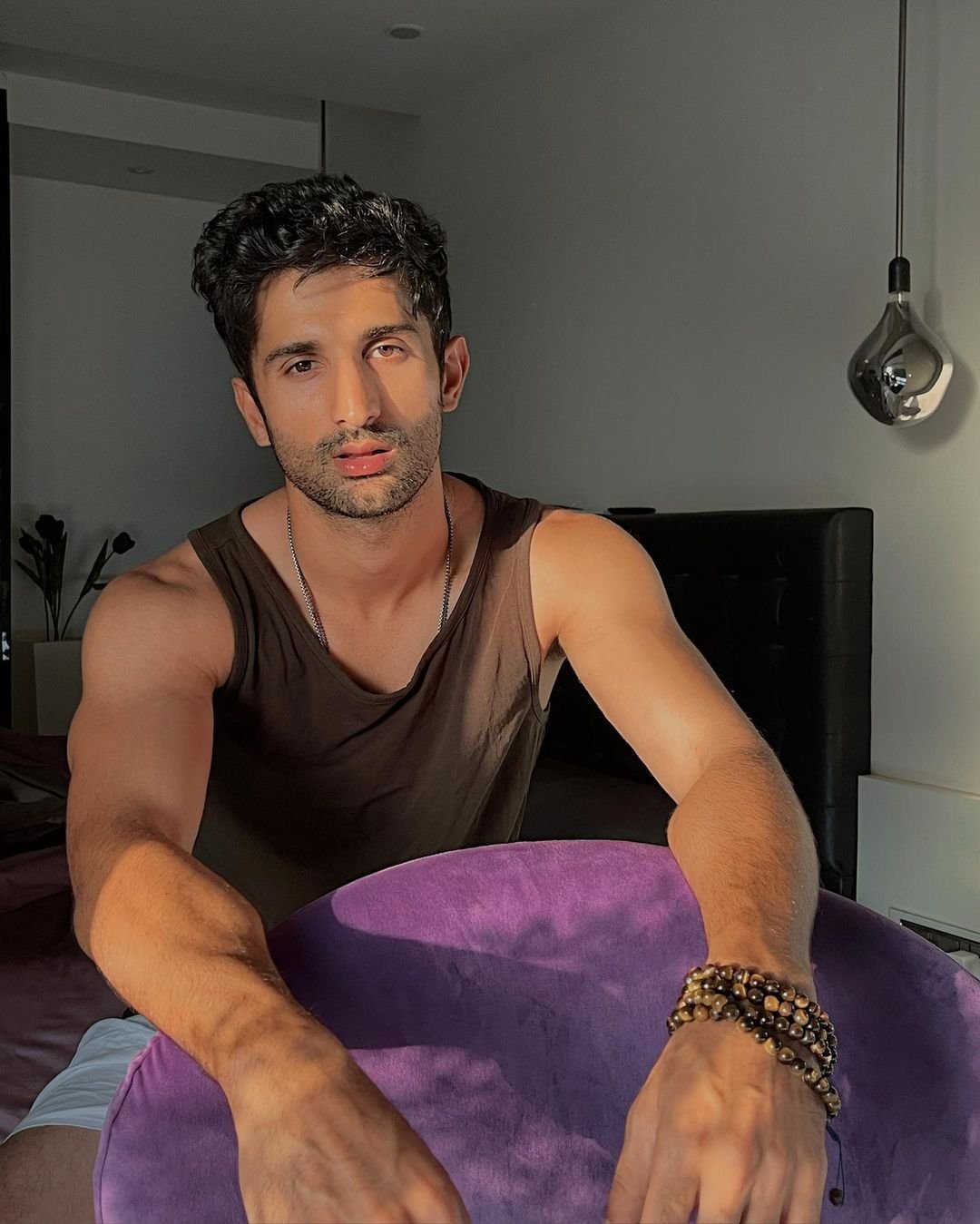 Sidhant Gupta Biography, Age, Family & Movies - MixIndia