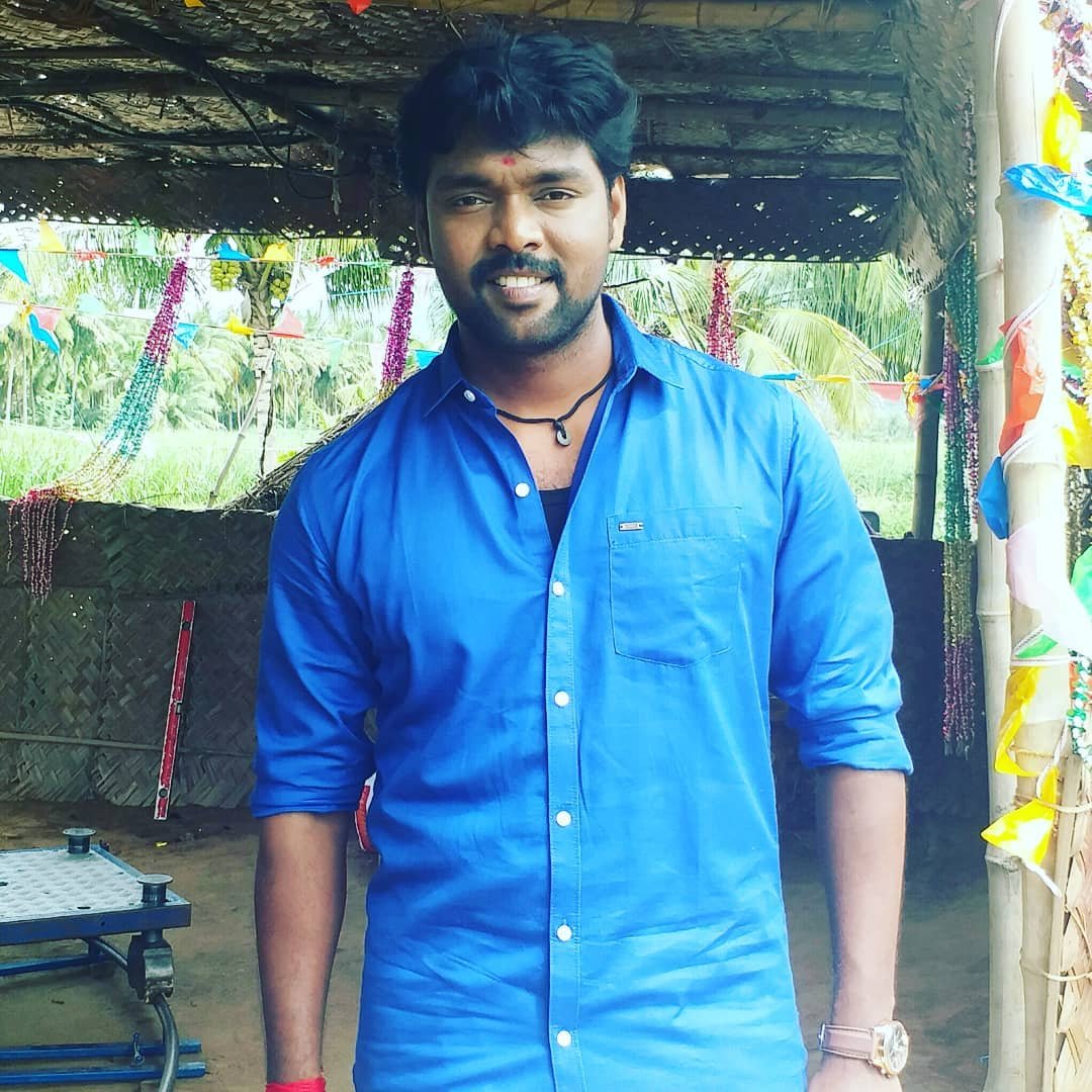 Vinoth Babu Photos (2) - MixIndia