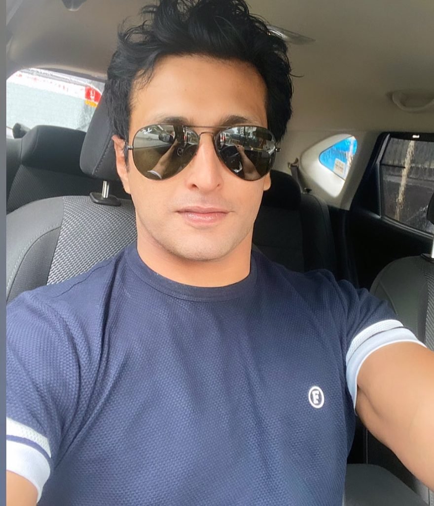 Yash Pandit Biography, Age, Family & Movies - MixIndia