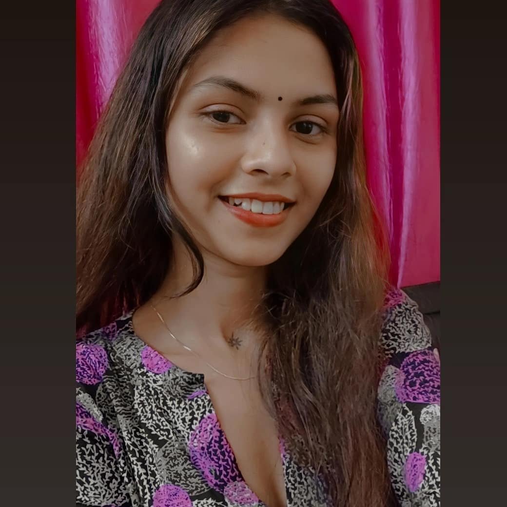 Arohi Barde (Ullu) Biography, Age, Family & Movies - MixIndia