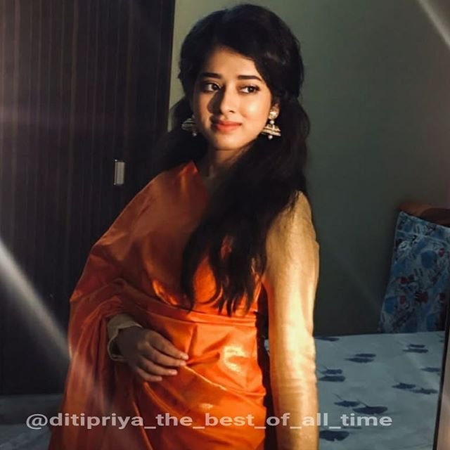 Ditipriya Roy Biography, Age, Family & Movies - MixIndia