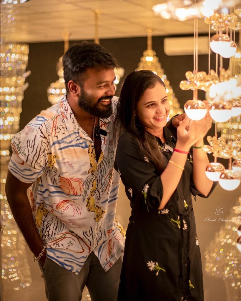 Manimegalai Biography, Age, Family & Movies - MixIndia