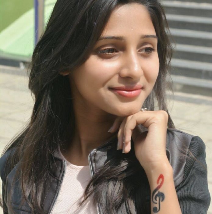 Pavithra B Naik Biography, Age, Family & Movies - MixIndia