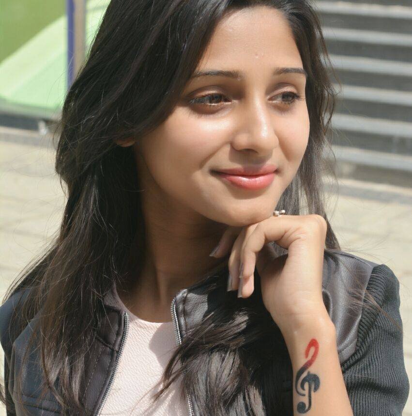 Pavithra B Naik Biography, Age, Family & Movies - MixIndia