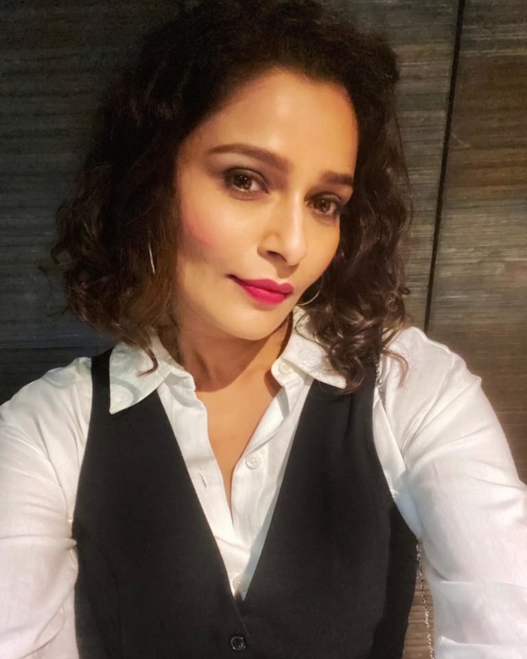 Samvedna Suwalka Biography, Age, Family & Movies - MixIndia