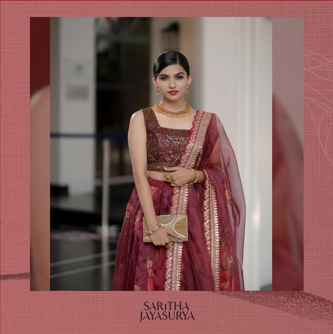 Saritha Jayasurya Biography, Age, Family & Movies - MixIndia