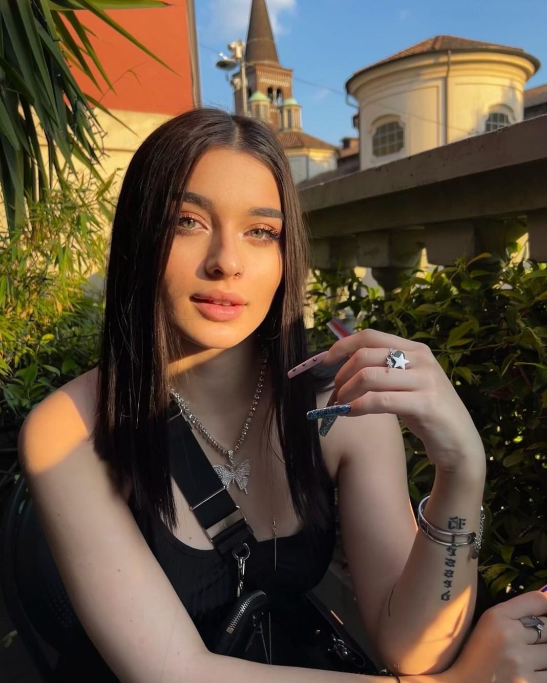 Sofia Crisafulli Biography, Age, Family & Movies - MixIndia