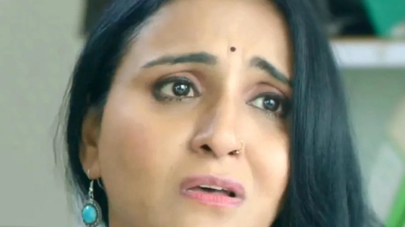 Divashree Sharma Biography, Age, Family & Movies - MixIndia