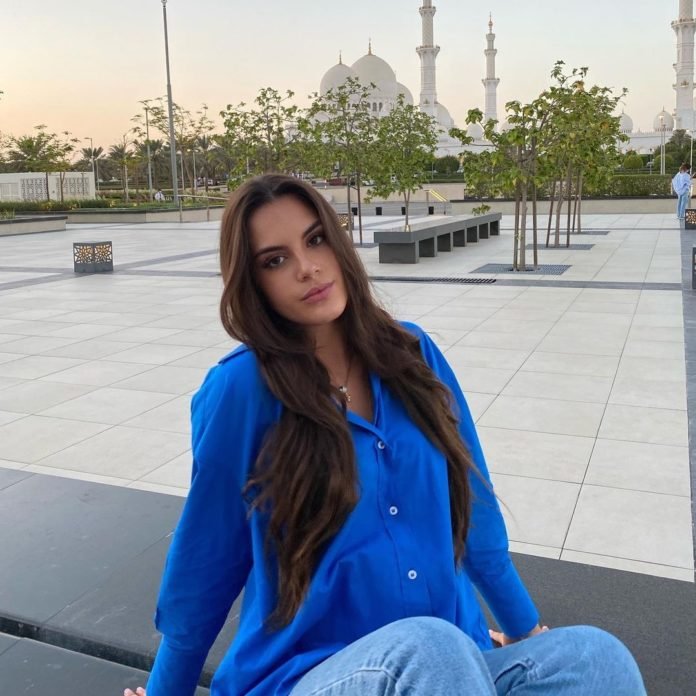 Maria Guardiola Biography, Age, Family & Movies - MixIndia
