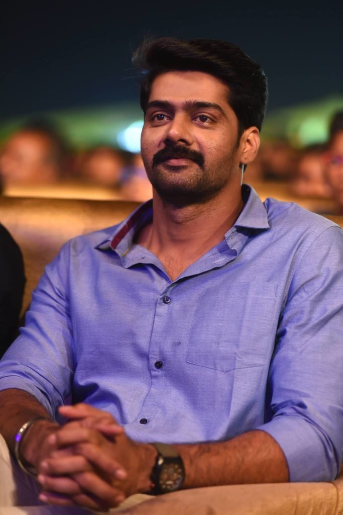 Naveen Chandra Biography, Age, Family & Movies - MixIndia