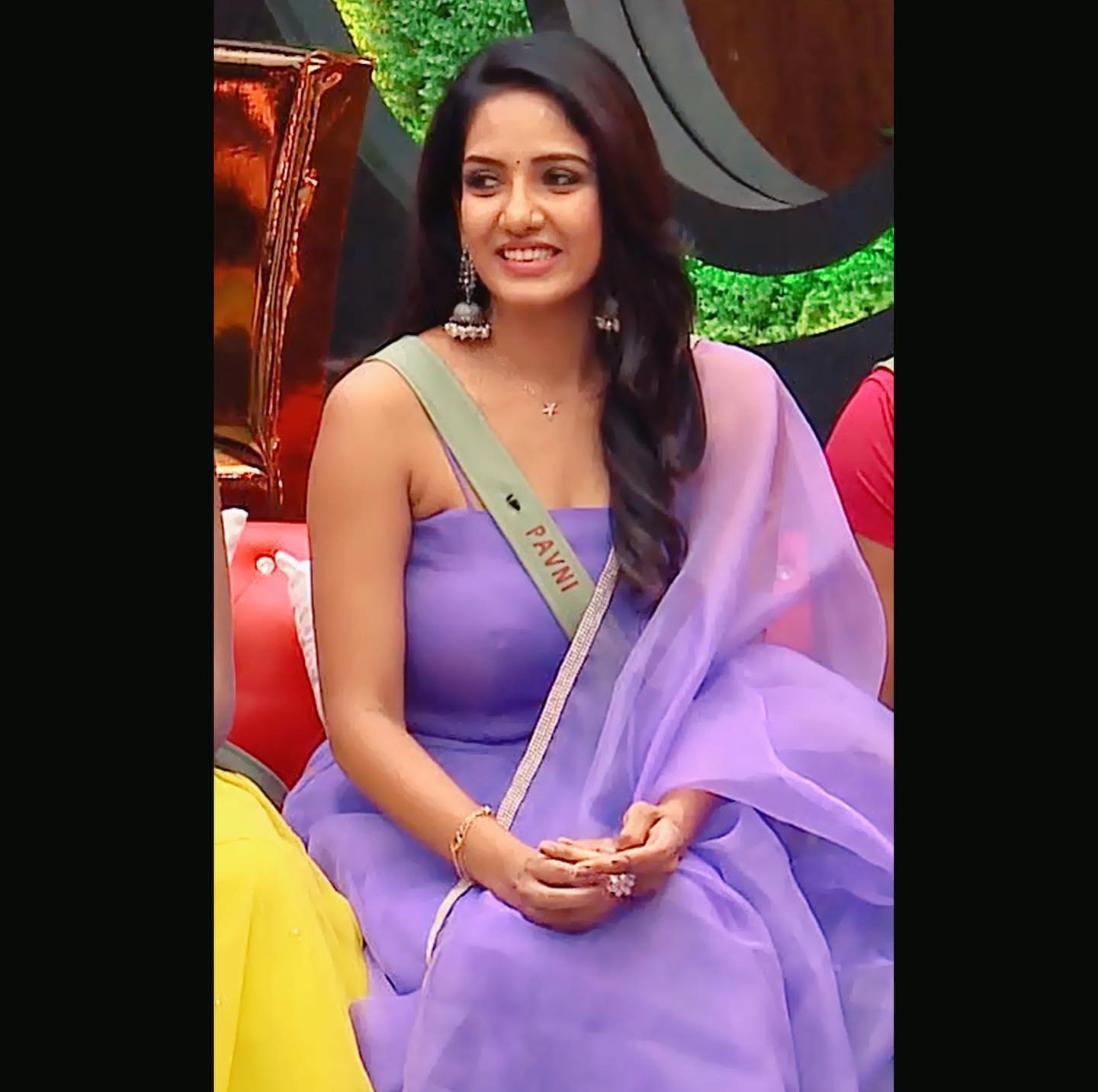 Pavani Reddy (Bigg Boss) Biography, Age, Family & Movies - MixIndia