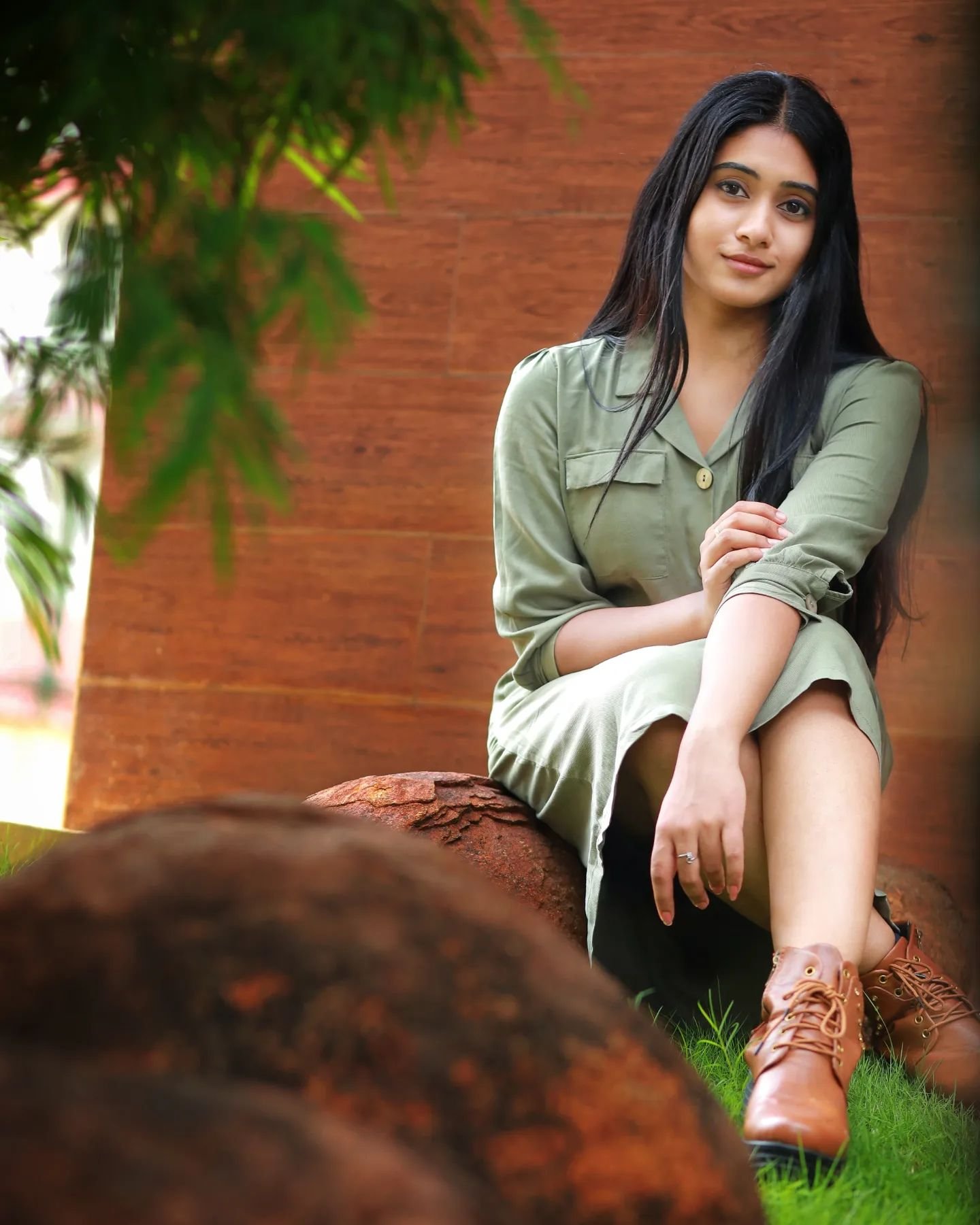 Devika Satheesh Biography, Age, Family & Movies - MixIndia