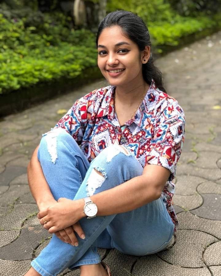 Ivana Photos (4) - MixIndia