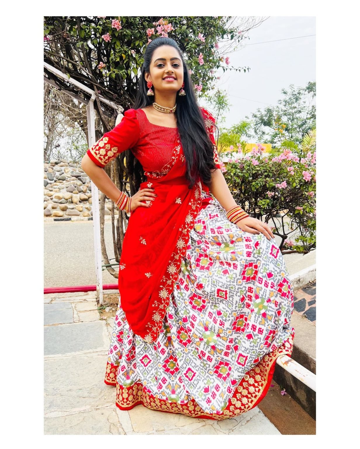 Likitha Murthy Biography, Age, Family & Movies - MixIndia