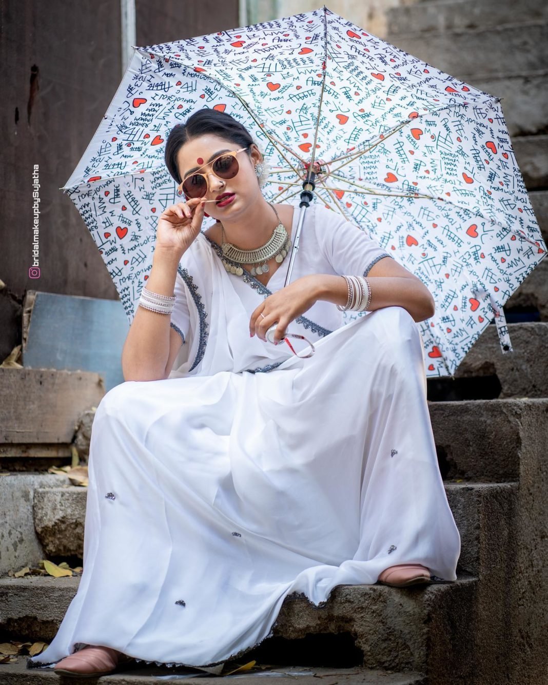 Likitha Murthy Biography, Age, Family & Movies - MixIndia