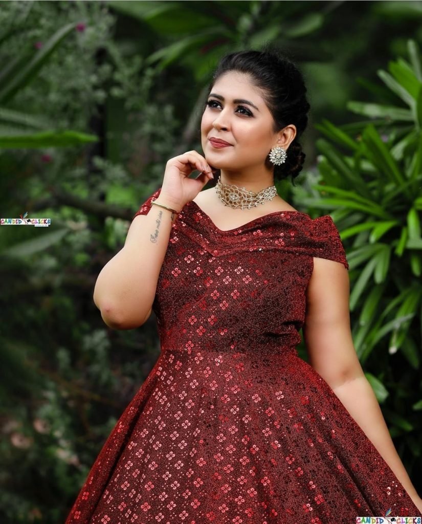 Raksha Somashekhar Biography, Age, Family & Movies - MixIndia