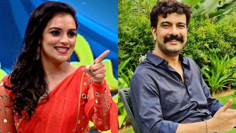 No no no Manishada, Shweta Menon kissed Pisharadi on the cheek ...