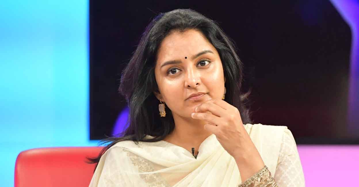 Manju Warrier revealed the reason behind that decision - MixIndia